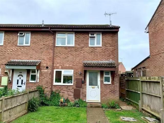 3 bedroom end of terrace house for rent in Johnson Way, Ford.