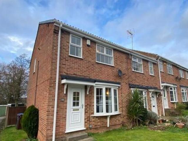 3 Bedroom End Of Terrace House For Rent In Oakwood