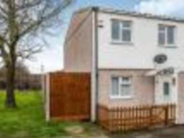 3 bedroom end of terrace house for rent in Orchard Road South Ockendon RM15