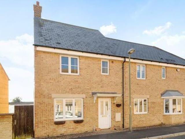 3 Bedroom End Of Terrace House For Rent In Oxfordshire