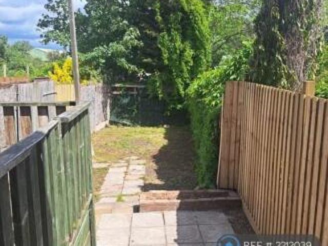 3 bedroom end of terrace house for rent in Lower Road, Belvedere, DA17