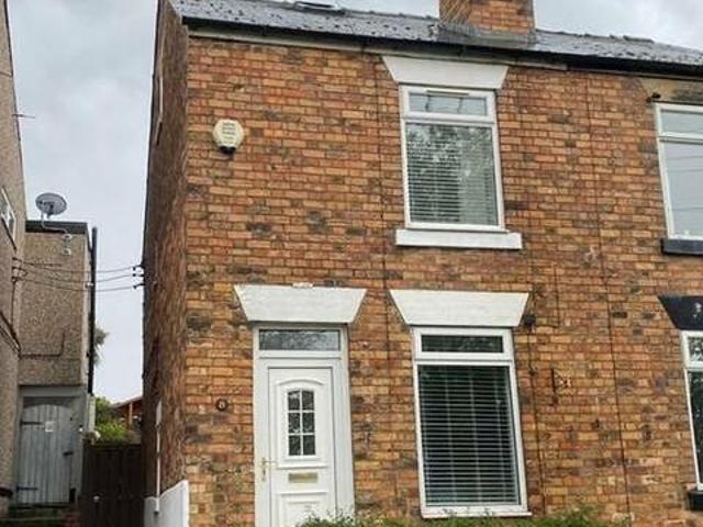 3 bedroom end of terrace house for rent in Long Lane Killamarsh S21