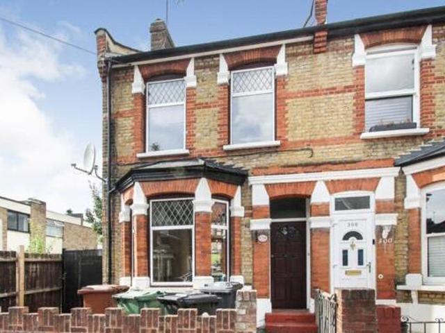 3 Bedroom End Of Terrace House For Rent In London, Greater London