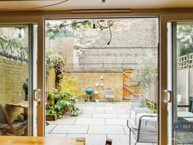 3 Bedroom End Of Terrace House For Rent In London