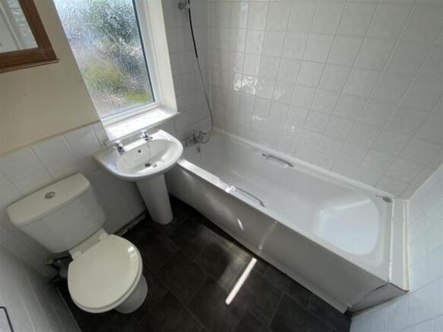 3 bedroom end of terrace house for rent in Lavender Avenue, Coundon, Coventry, CV6
