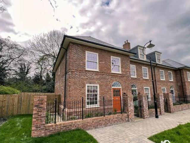 3 Bedroom End Of Terrace House For Rent In Lambton Park