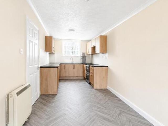 3 bedroom end of terrace house for rent in Leven Walk, Bedford MK41