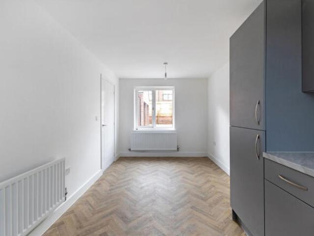 3 bedroom end of terrace house for rent in Leaf Living at Westwood Point, Margate, kent, CT9