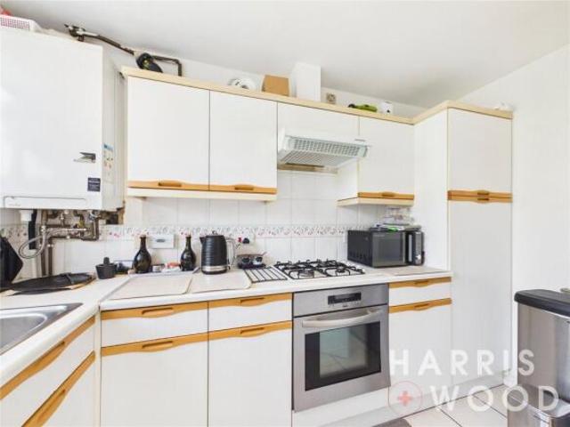 3 bedroom end of terrace house for rent in Moulsham Chase, Chelmsford, Essex, CM2