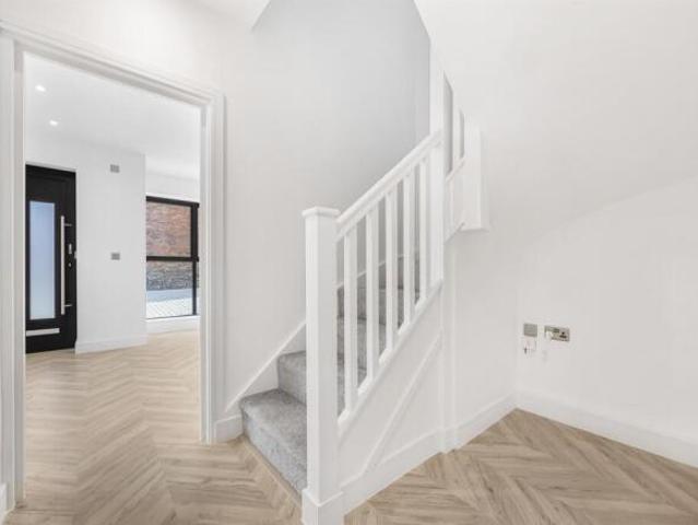 3 bedroom end of terrace house for rent in Mount Pleasant, Reading, RG1