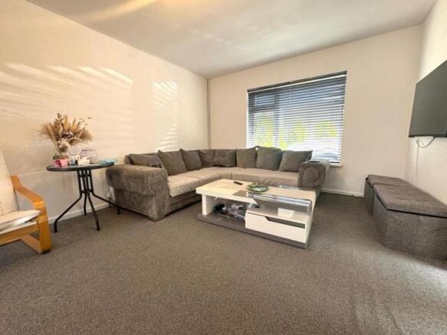 3 bedroom end of terrace house for rent in Mannington Park, Swindon, SN2 2EJ, SN2