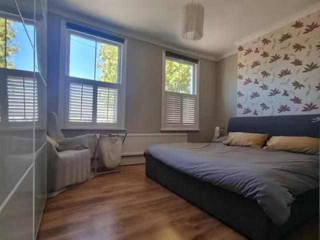 3 bedroom end of terrace house for rent in Masterman Road, Lon.