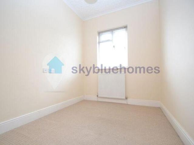 3 bedroom end of terrace house for rent in Milligan Road, Leicester, LE2