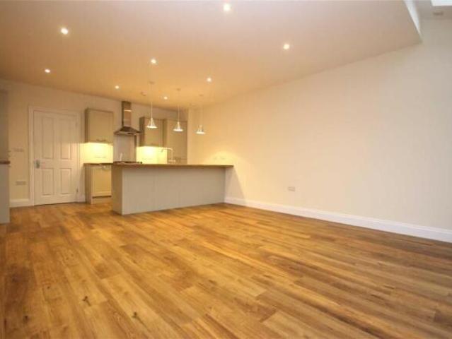 3 bedroom end of terrace house for rent in Milton Road, Walthamstow, E17