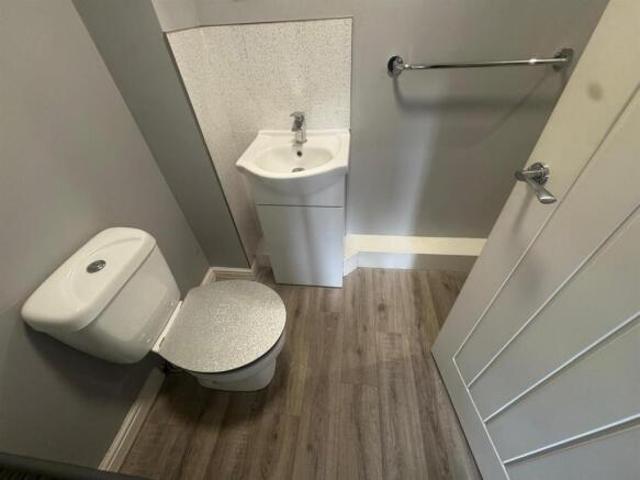3 bedroom end of terrace house for rent in Myrtle Springs Drive, Sheffield, S12