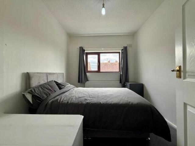 3 bedroom end of terrace house for rent in Norwich Road, WR5
