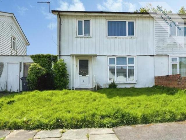 3 bedroom end of terrace house for rent in Sancroft Avenue Canterbury CT2