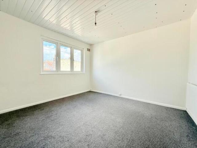 3 bedroom end of terrace house for rent in Sandy Hill Avenue, Plumstead, SE18