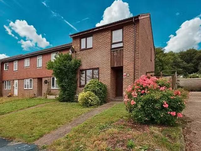 3 bedroom end of terrace house for rent in Sheepbell Close, BN41