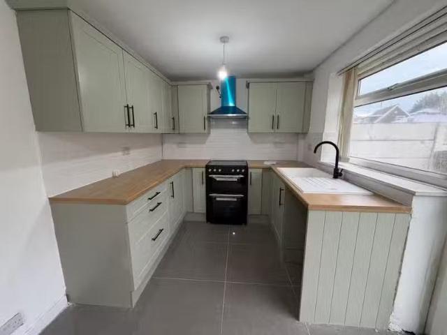3 bedroom end of terrace house for rent in Sheila Walk, L10