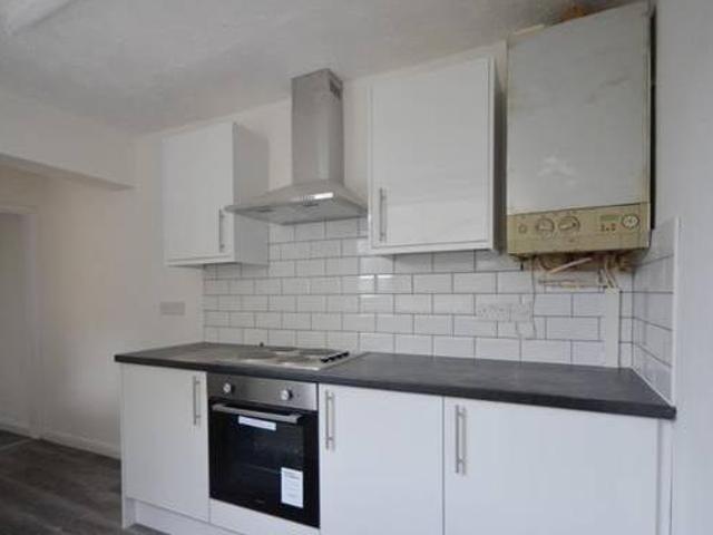 3 bedroom end of terrace house for rent in Sixhill Street Grimsby DN32