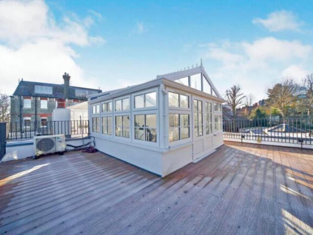 3 bedroom end of terrace house for rent in Squire's Mount, Hampstead, London, NW3