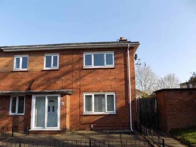 3 bedroom end of terrace house for rent in St Vincent Road Stone ST15 0ED ST15