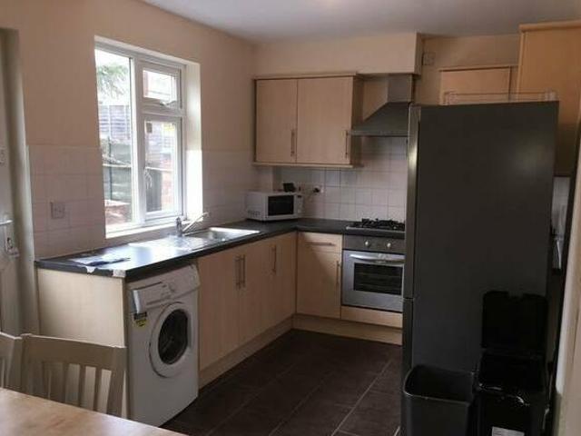 3 bedroom end of terrace house for rent in Strathmore Avenue CV1