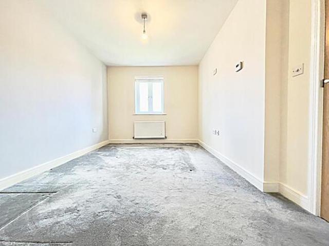 3 bedroom end of terrace house for rent in Sutherland Lane Bedford MK40