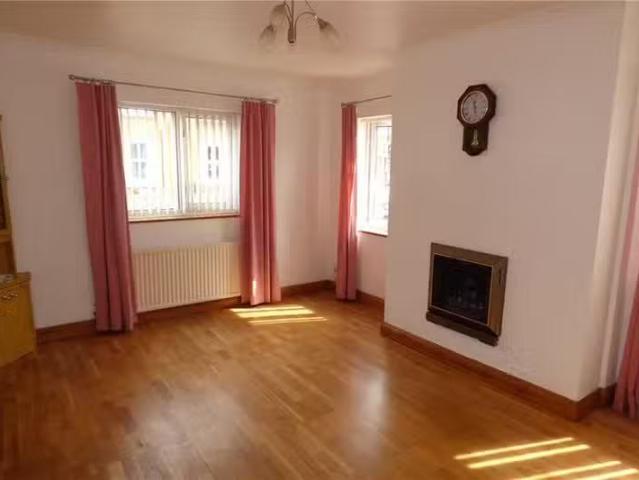 3 bedroom end of terrace house for rent in Sybil Street, Carli.