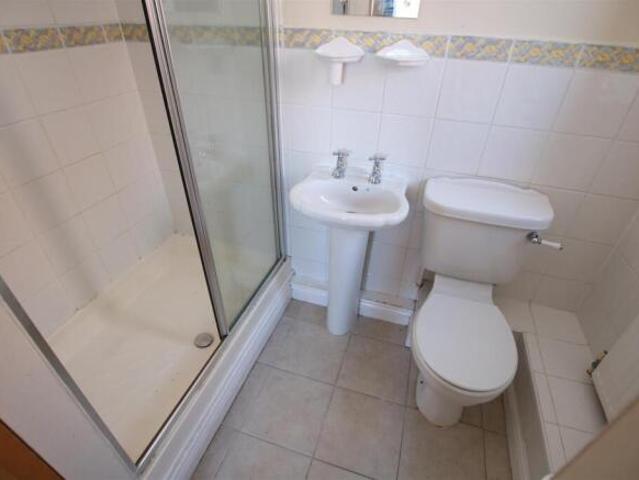 3 bedroom end of terrace house for rent in Painters Court, Exeter, EX2