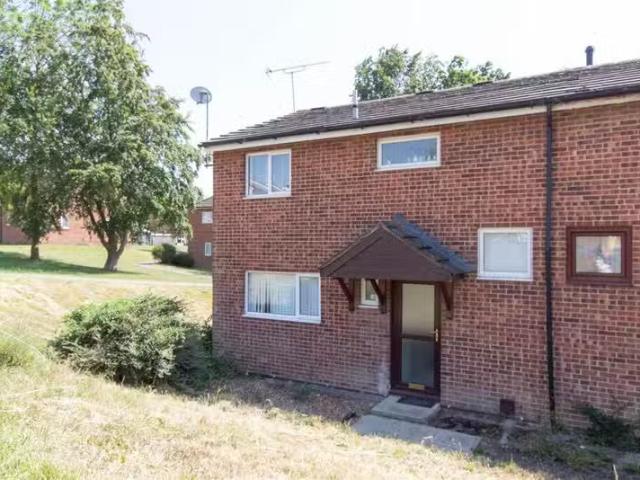 3 bedroom end of terrace house for rent in Pakenham Place, Hav.