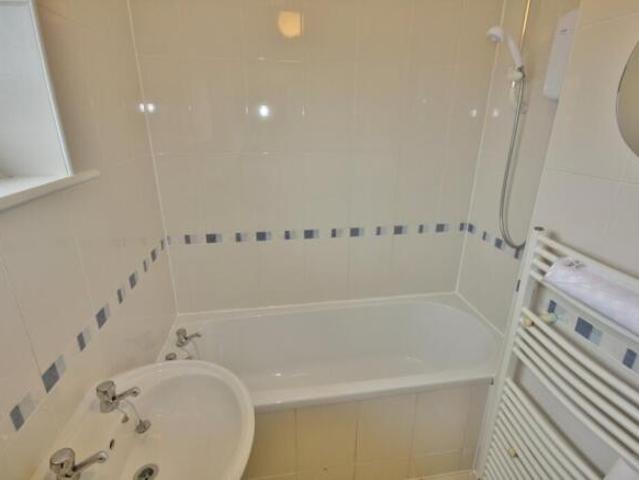 3 bedroom end of terrace house for rent in Petunia crescent, CM1