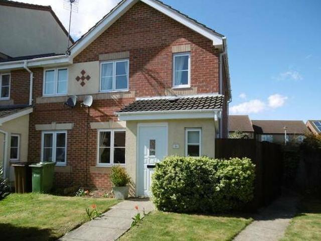 3 bedroom end of terrace house for rent in Rockingham Close Lincoln LN6