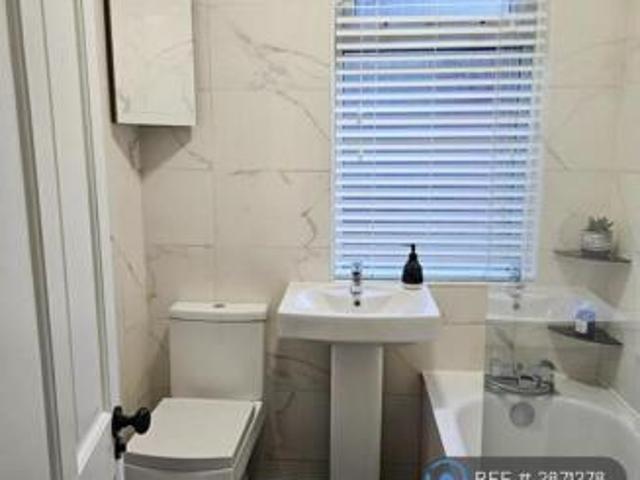 3 bedroom end of terrace house for rent in Raleigh Road, Coventry, CV2