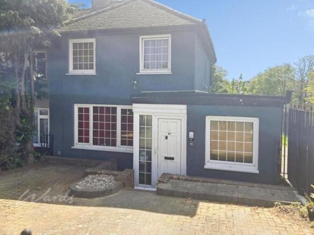 3 bedroom end of terrace house for rent in Woodstock Road Rochester ME2