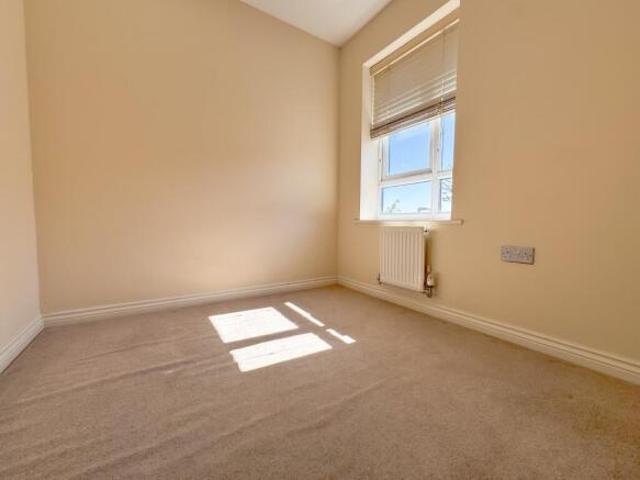 3 bedroom end of terrace house for rent in Wallshut Wood, Bristol, Gloucestershire, BS16