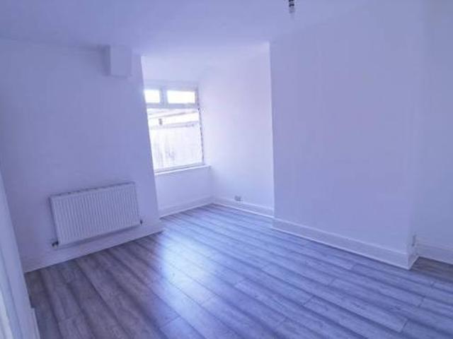 3 bedroom end of terrace house for rent in West Street Crewe Cheshire CW1