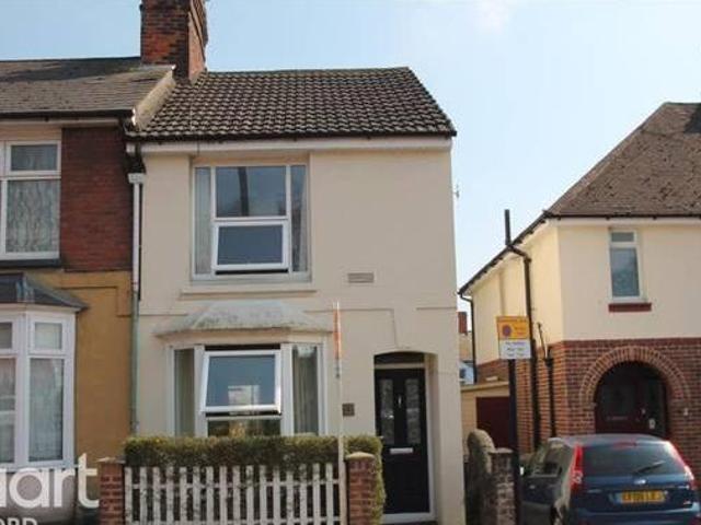 3 bedroom end of terrace house for rent in West Street TN23