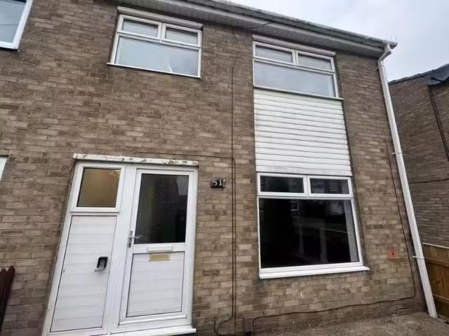 3 bedroom end of terrace house for rent in Westerdale Way, Gri.