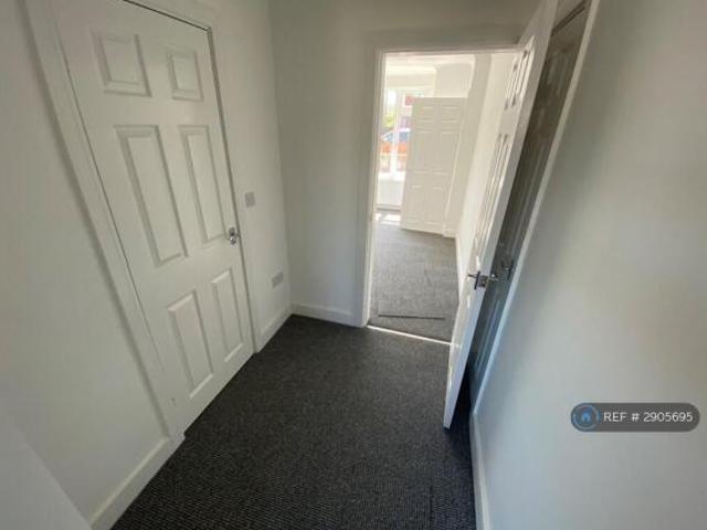 3 bedroom end of terrace house for rent in Westlands Road, Hull, HU5