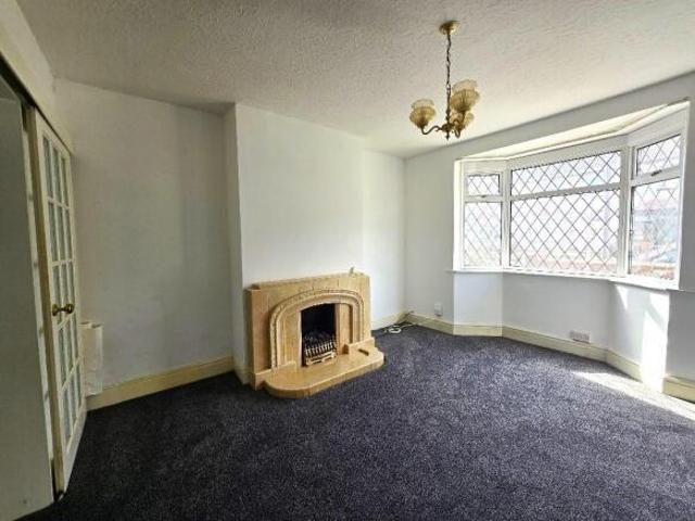 3 bedroom end of terrace house for rent in Wyken Avenue, Wyken, CV2