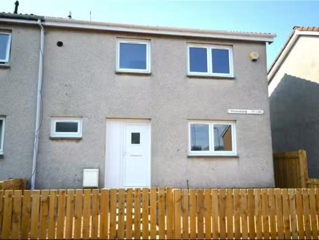 3 bedroom end of terrace house for rent in Thymebank, Livingst.