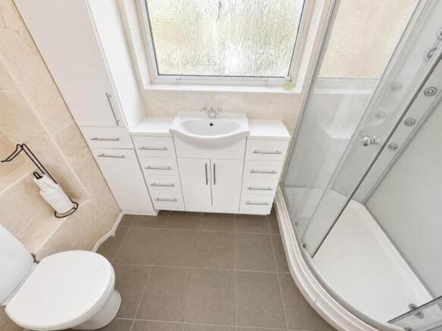 3 bedroom end of terrace house for rent in The Boundary, Bedford, MK41