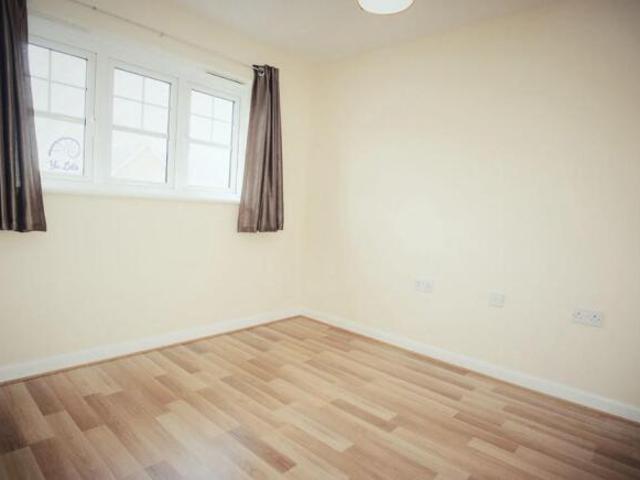 3 bedroom end of terrace house for rent in Thirlwall Court, Newcastle Upon Tyne, NE12