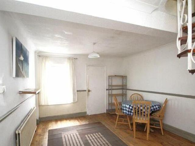 3 Bedroom End Of Terrace House For Rent In Thornton Heath