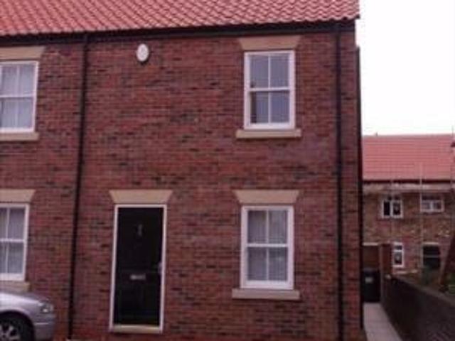 3 Bedroom End Of Terrace House For Rent In Thorne, Doncaster