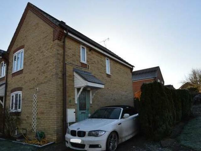 3 bedroom end of terrace house for rent in Turner Close Haverhill Suffolk CB9
