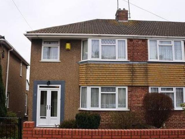 3 bedroom end of terrace house for rent in Yew Tree Drive Bristol BS15