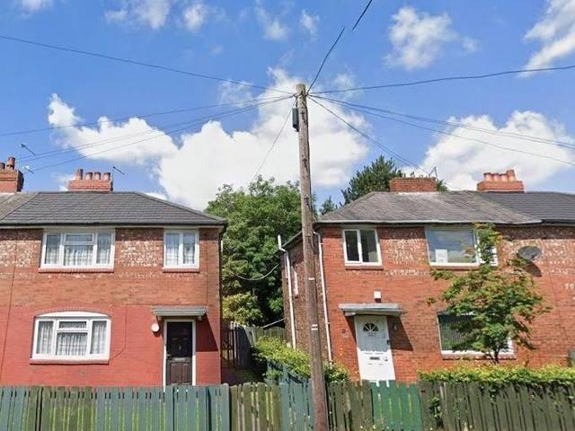3 bedroom end of terrace house for rent in Yew Tree Road Manchester M14